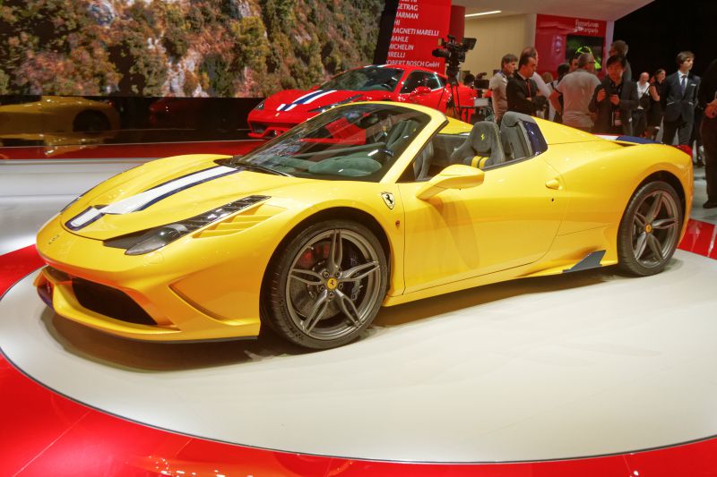 Ferrari 458 technical specifications and fuel economy